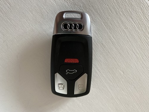 SMART KEY AUDI Genuine OEM Key Fob Model AK01 Remote 09-17 A4 A5 A6 A7 ...