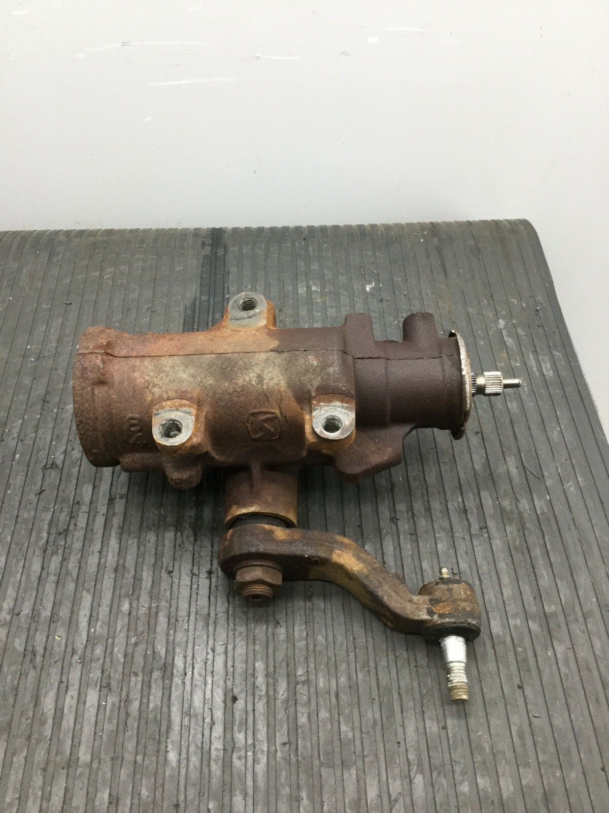 1997 1998 1999 2000 Chevy GMC 2500 3500 Truck Suburban Steering Gear ...