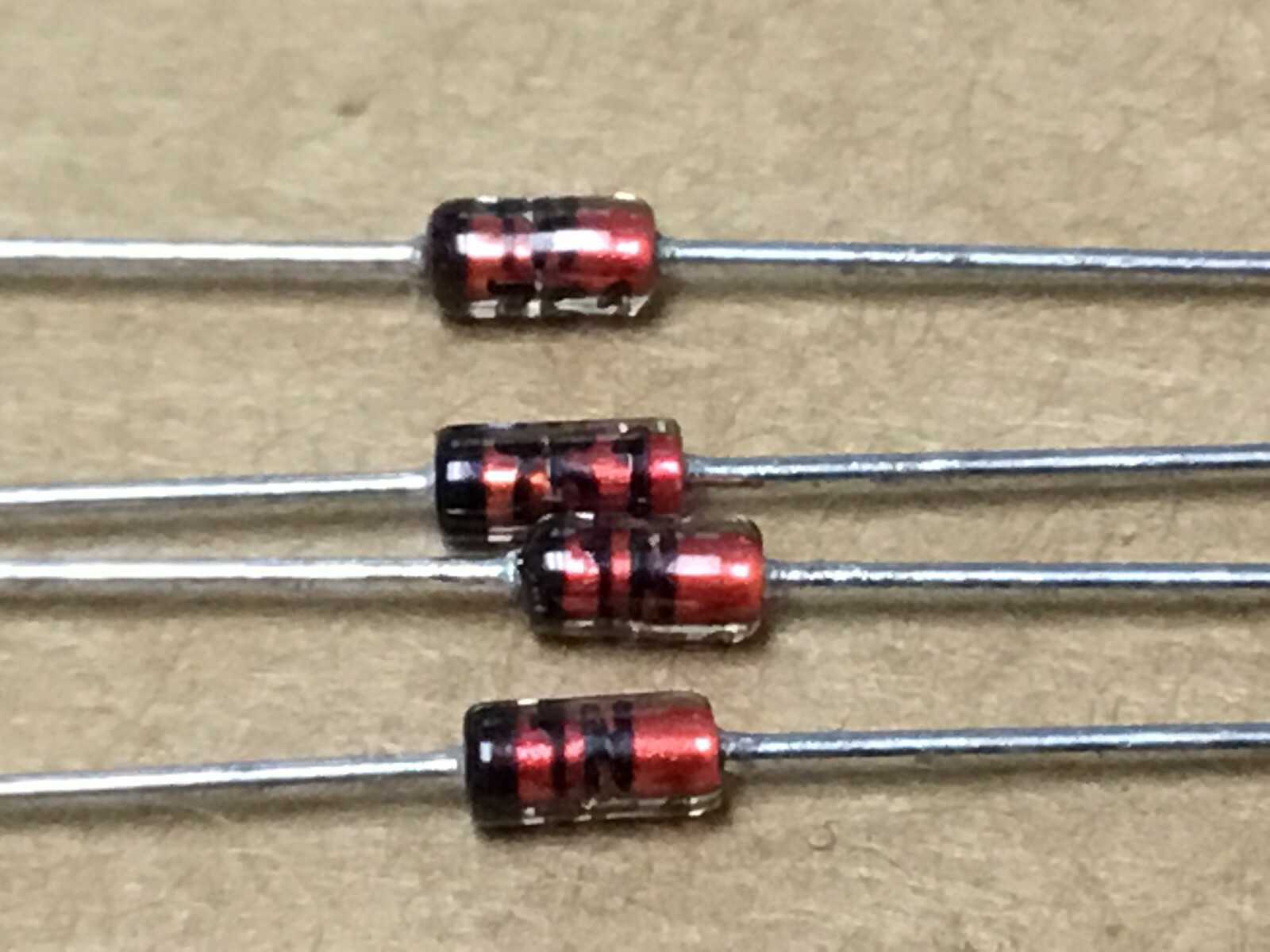 (200 PC) MOTOROLA 1N751A Zener Diode, Two Terminal, 5.1 Volt, 5%, DO-35 ...