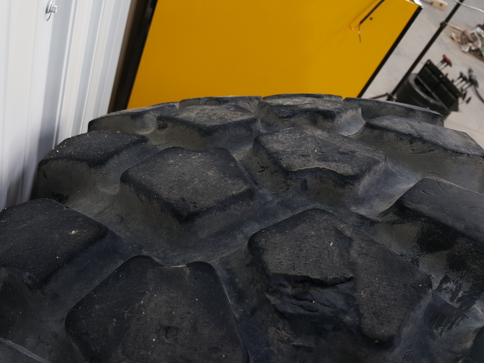 Michelin XZL 16.00 R20 Off-Road 22 Ply 6X6 Mud Truck Tires 70-80% Tread ...