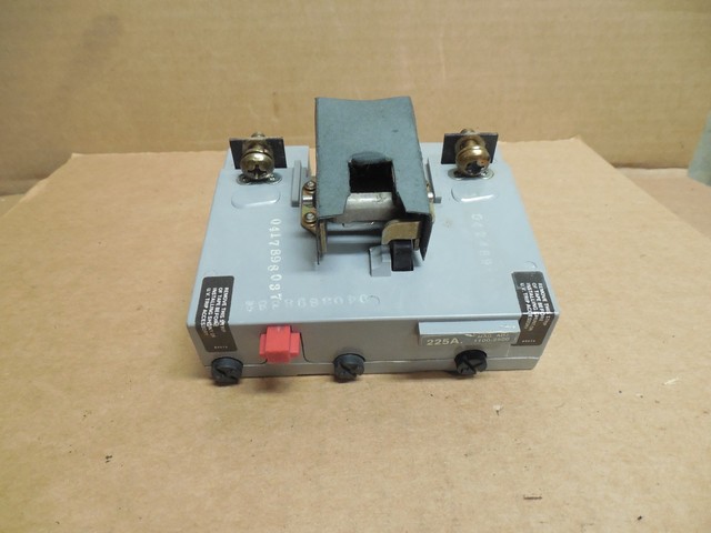 I-T-E SIEMENS 3 POLE TRIP UNIT CFD6 40°C PC. NO. 71189 225A 225 AMP A ...