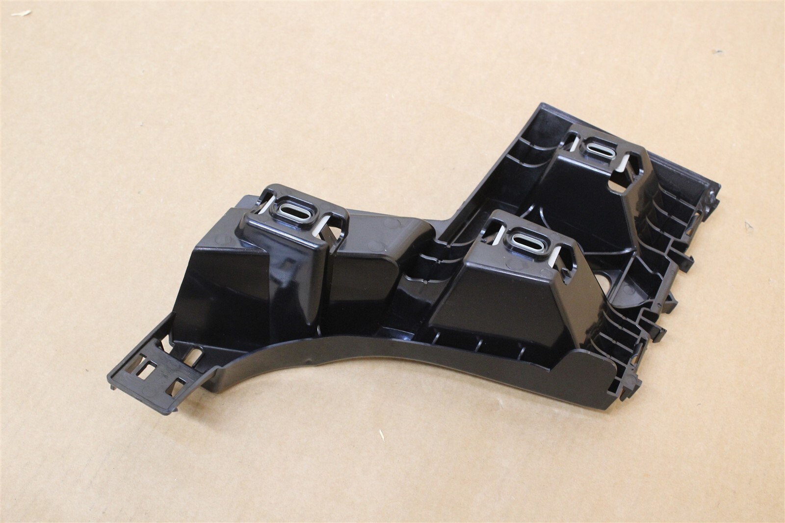 Mercedes-Benz GLE W166 Rear Left Bumper Holder A1668805803 2017 for ...