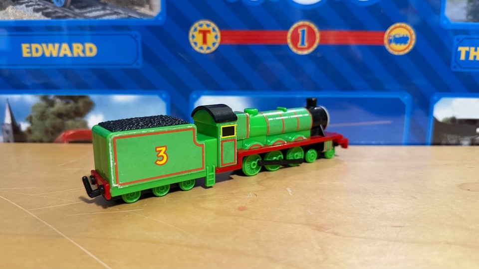 Thomas & Friends Bandai Nakayoshi Henry | eBay