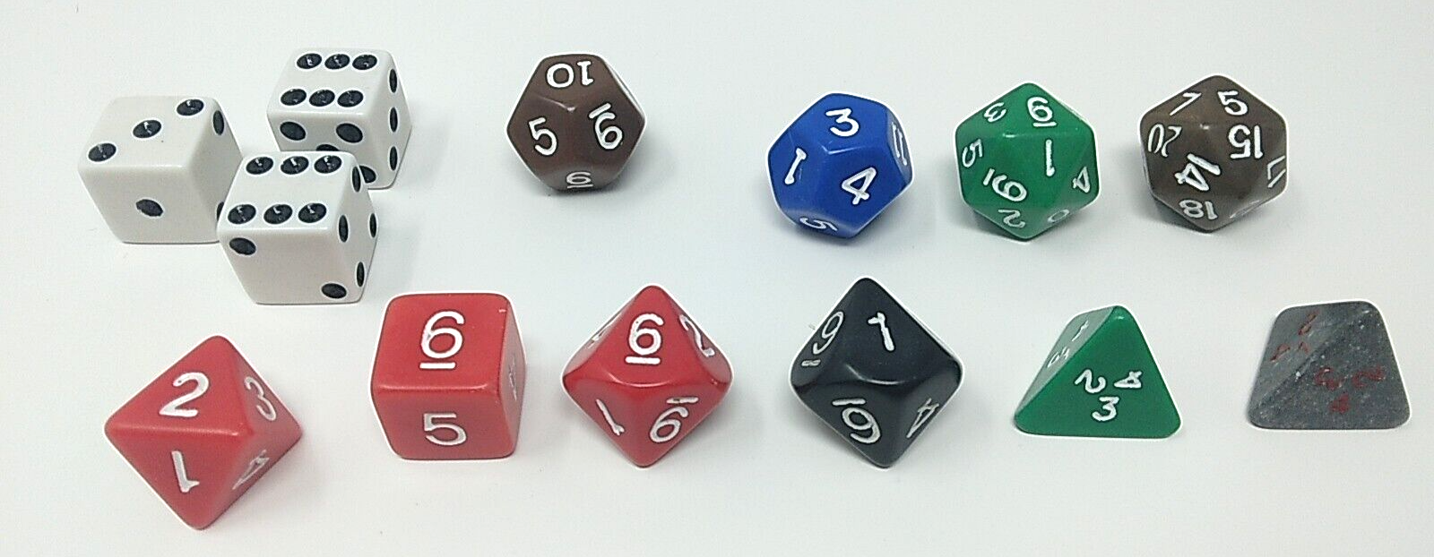 Dungeons and Dragons Misc. LOT of Dice as pictured 20 side 4 side etc ...