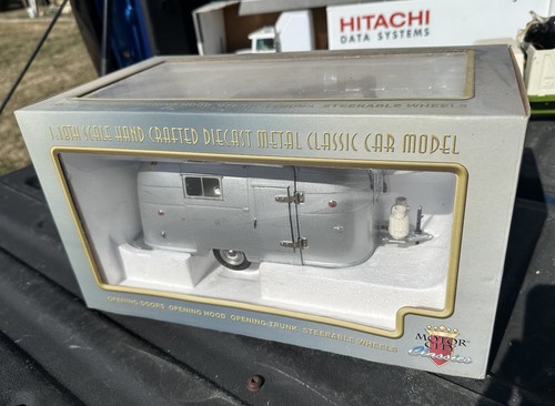 Motor City Classics Model 92005 AIRSTREAM TRAILER 1/18 Vtg Camping Toy ...