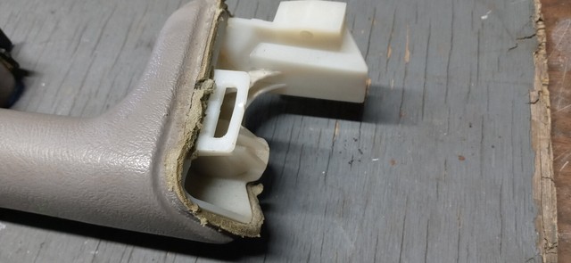 03 - 06 Chevrolet Cadillac GMC Door Handle Armrest Front Left LH ...