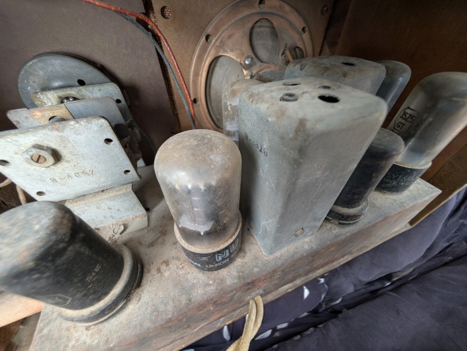 Vintage 1940s Firestone Air Chief Tube Radio (For Repair/Parts) | eBay