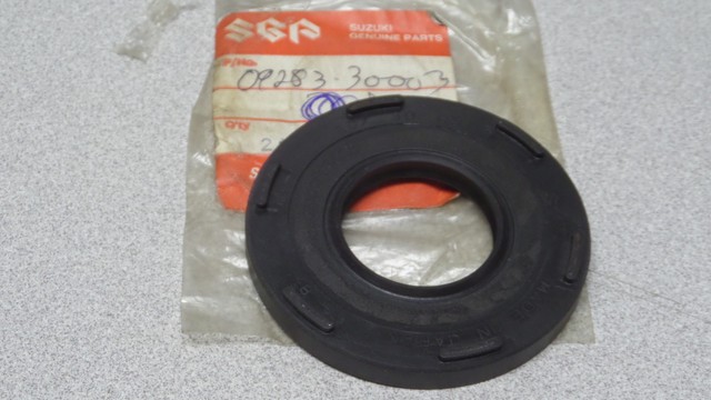 NOS Suzuki Oil Seal 30x65x8 1968 - 1975 T500 1976 1977 GT500 Titan ...