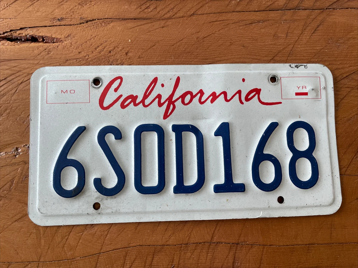 Lipstick Cursive Font