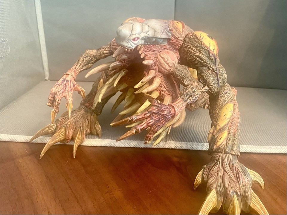 Resident Evil 2 Series 3 2002 William Birkin G-4 Figure Palisades Toys ...