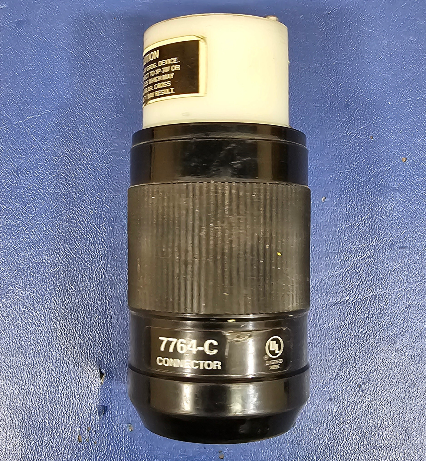 Leviton 7764C 3 Pole 4 Wire Locking Connector 50a for sale online | eBay