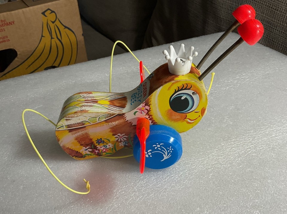 Vintage Fisher Price Queen Buzzy Bee Pull Toy #444 1970’s Wooden | eBay