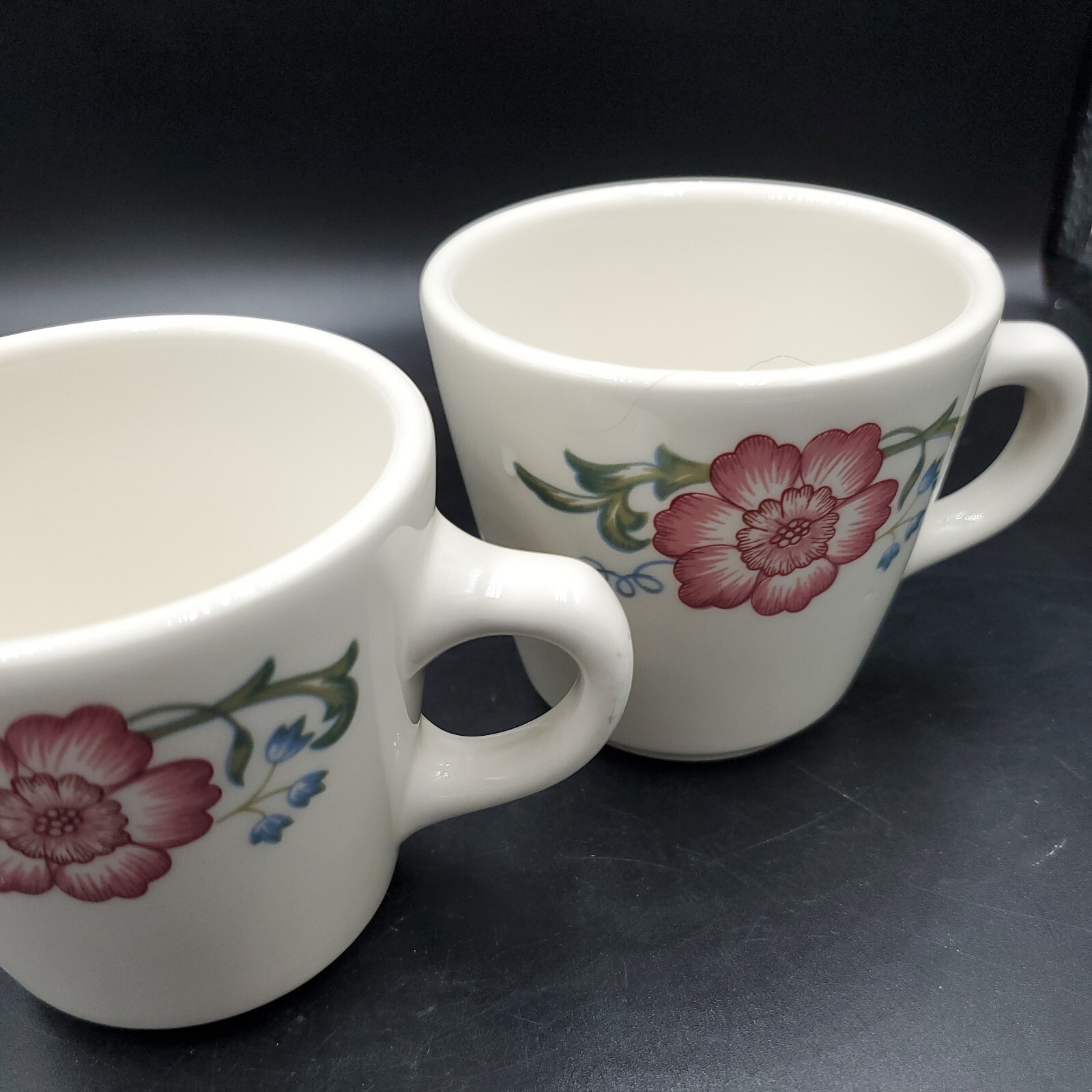 Rare Vintage Homer-Laughlin Red Flower Coffee cups. Set of 2. No flaws ...