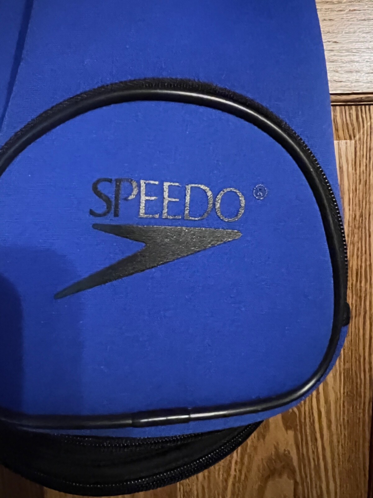 Speedo Nylon Swimmers Shoulder Bag Expandable Vented … - Gem