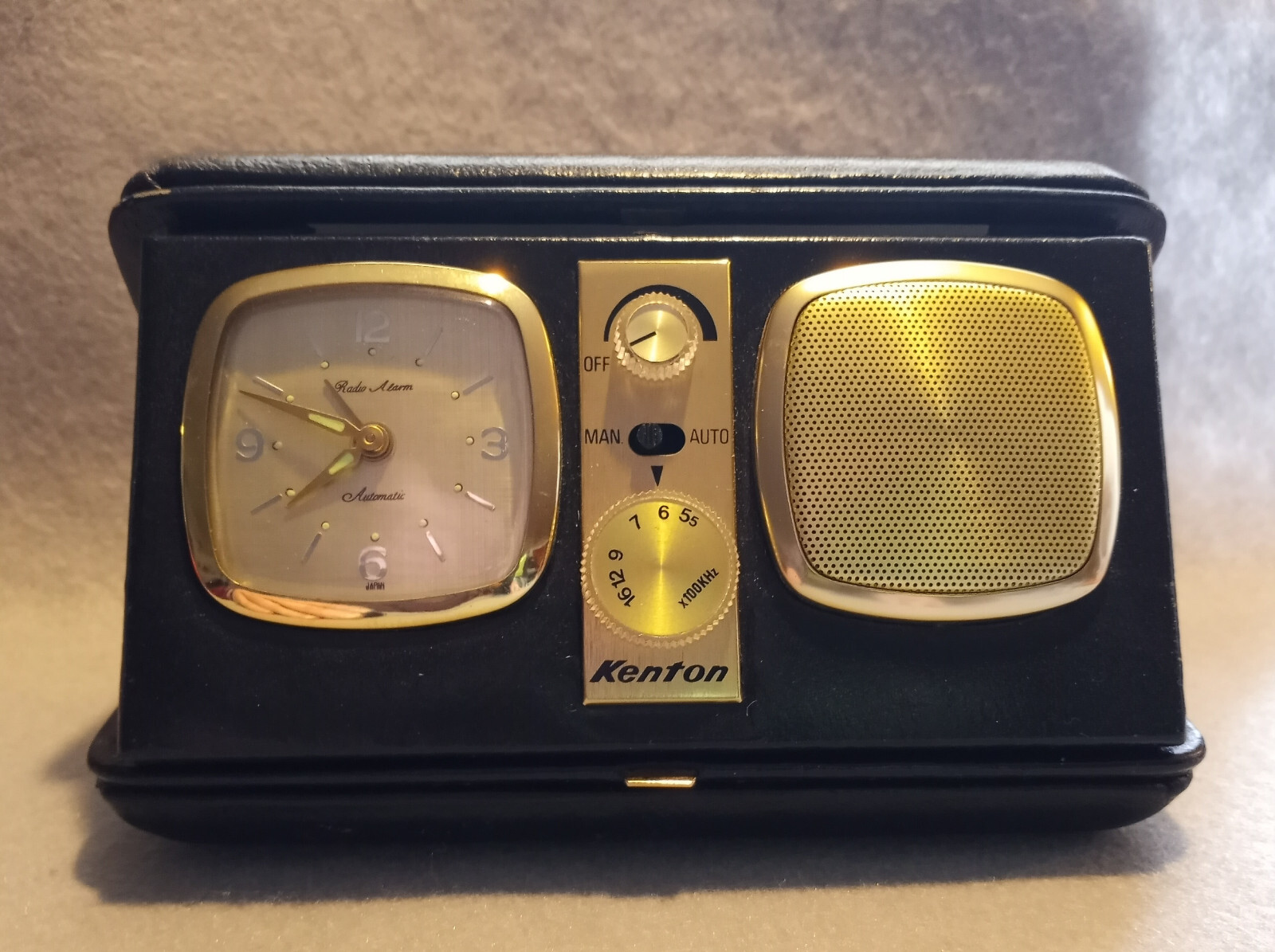 An Extremly Nice "Kenton" Travel Alarm Clock Radio | eBay