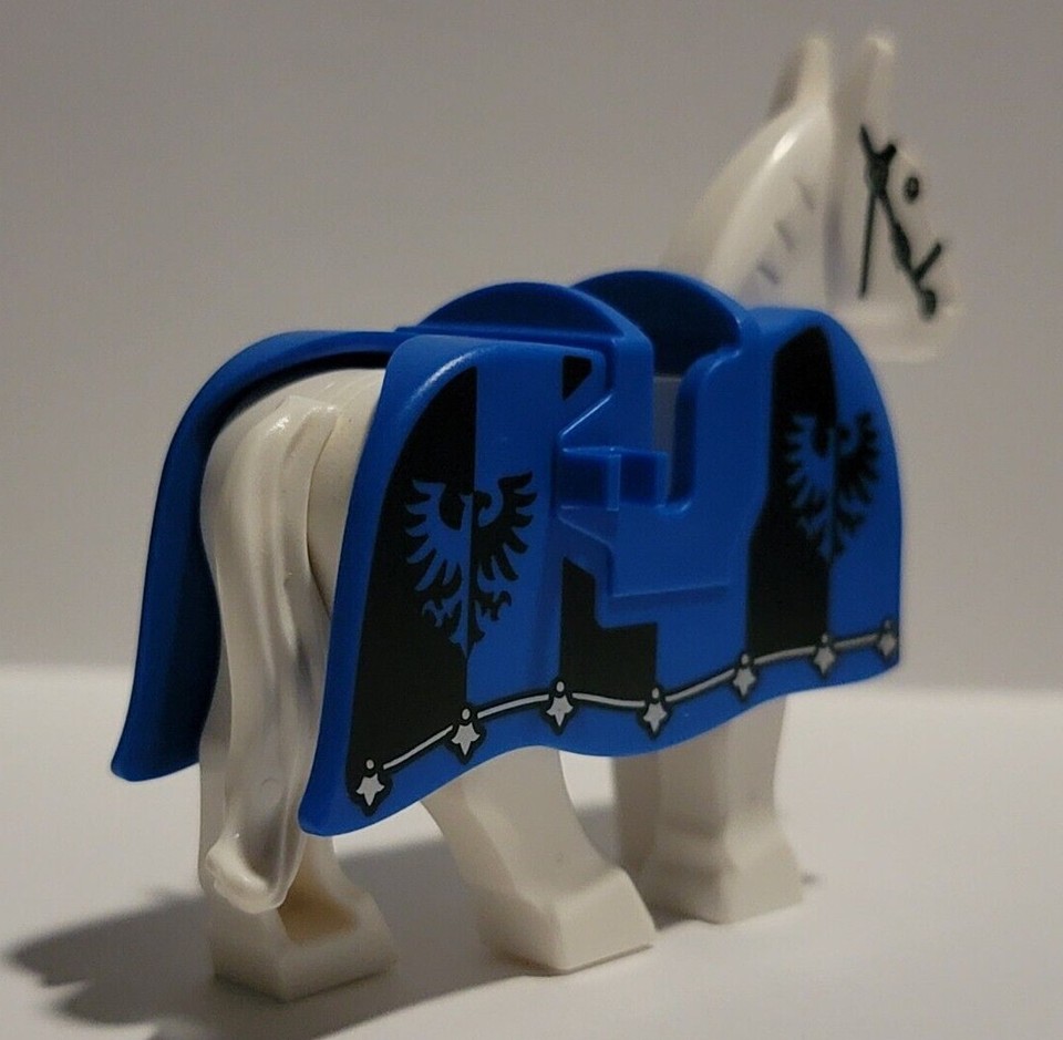 New Lego Castle Black Falcon, Lion Knight, Forestman Minifigures And ...