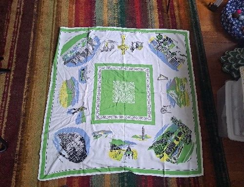 VINTAGE IRISH LINEN TABLECLOTH IRELAND ATTRACTIONS CELTIC GREEN ...