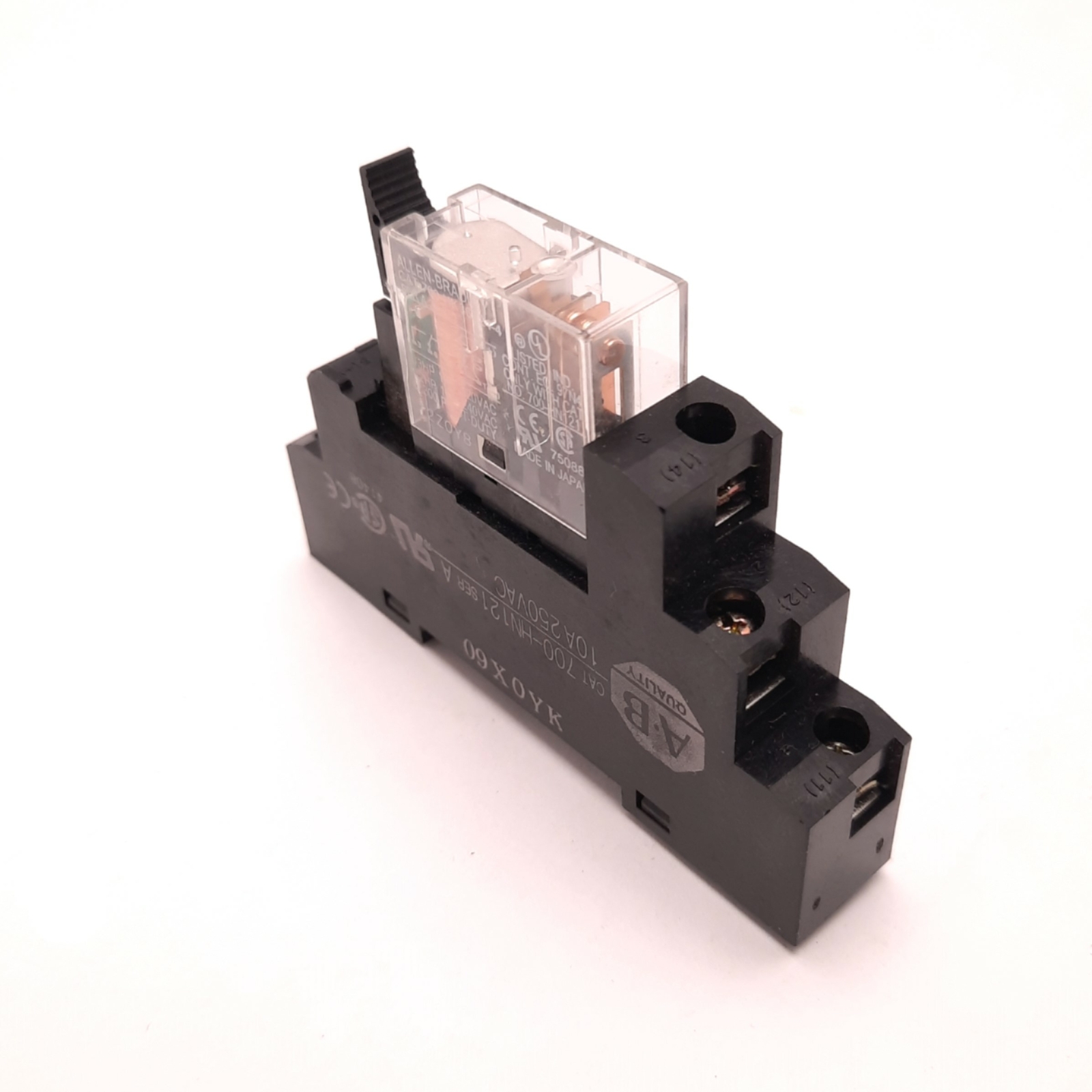 Allen-Bradley 700-HN121 Ser A Relay Socket with 700-HK36Z24-4 Relay, 10 ...