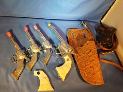 Vintage (3) Kilgore PAL Mini Toy Gun + (1) Kit Carson Toy Cap Gun w ...
