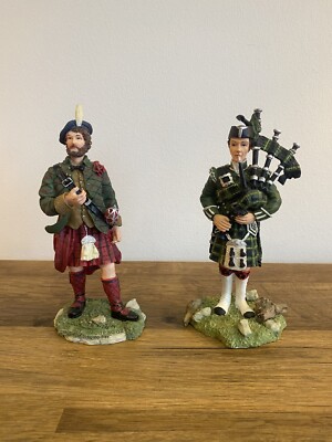2 x Sculptures UK Hand Made Resin Scottish Highlander Figures Lot 3 ...