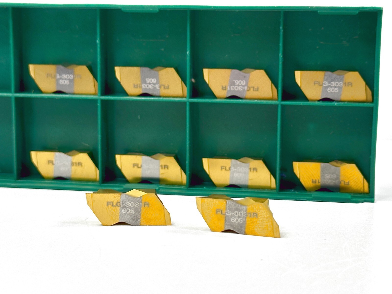 TOOL-FLO FLG-3031R New Carbide Grooving Inserts 2415649 Grade GP3R 10pcs