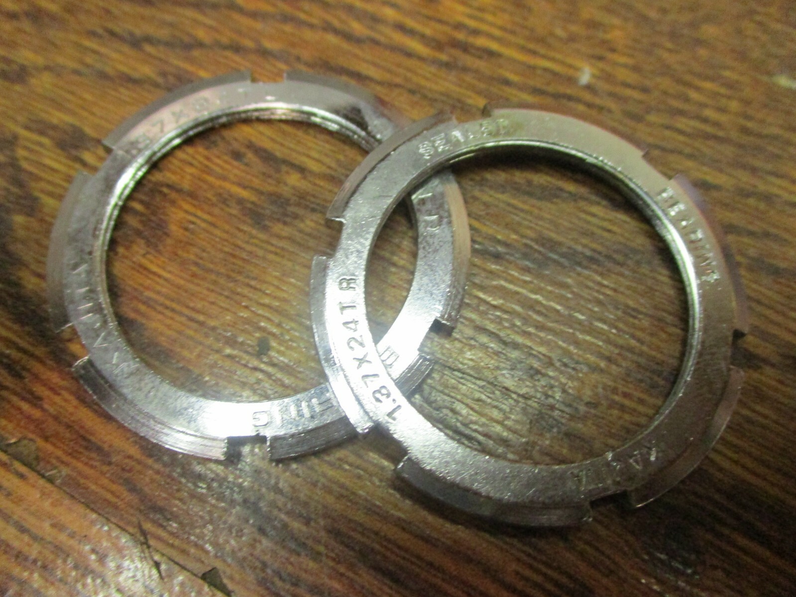 NOS RUNNER NL-B SEALED ENGLISH THREADED BOTTOM BRACKET SET 1.37x24 x ...