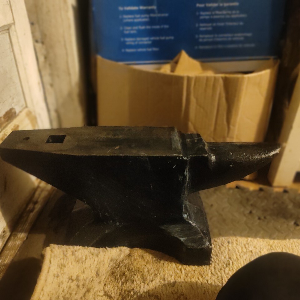 Peter Wright vintage anvil 150 lbs 18 3/4 in length, excellent ...