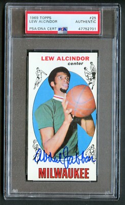 Lew Alcindor #25 signed auto Kareem Abdul-Jabbar 1969-70 Topps Rookie ...