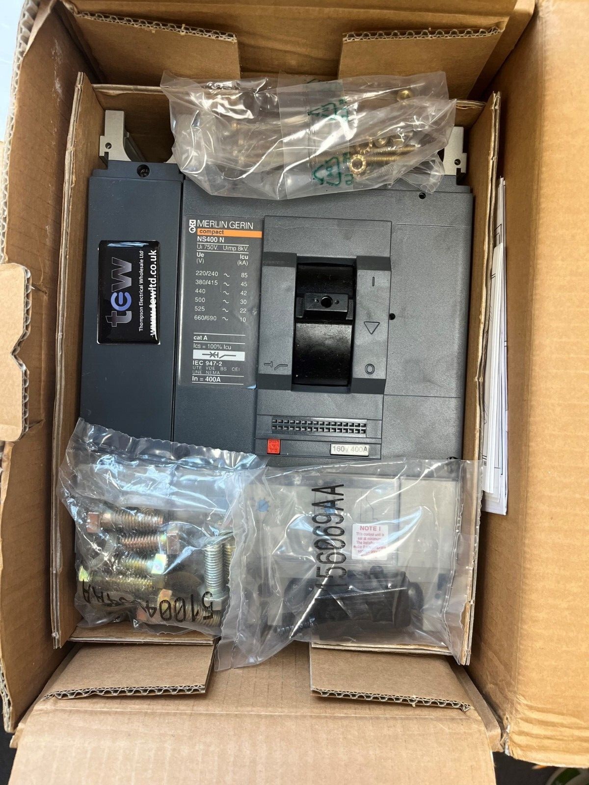 SCHNEIDER NS400N 400AMP 4 POLE MCCB COMPACT MERLIN GERIN 32694 STR23SE ...