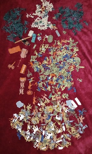 Large Lot of Vintage Plastic Military War Army Men Horses Cowboy ...