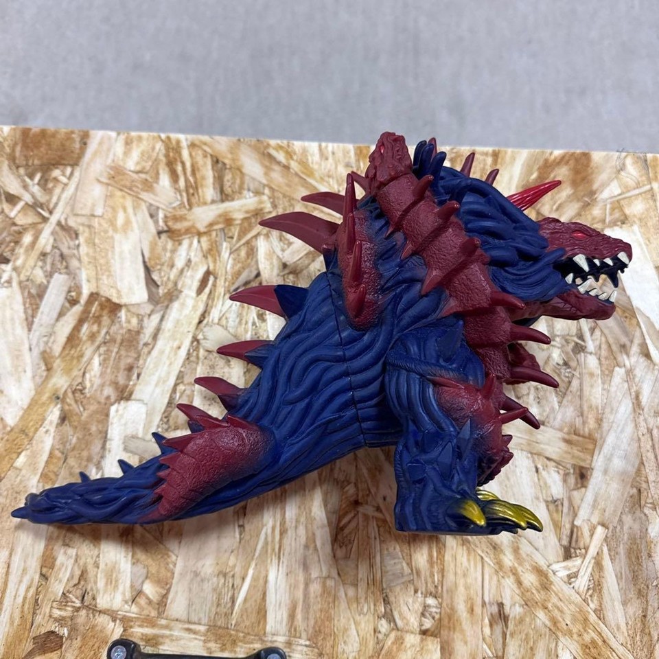 Ultraman Kaiju DX Magata Orochi Figure Bandai Japan | eBay