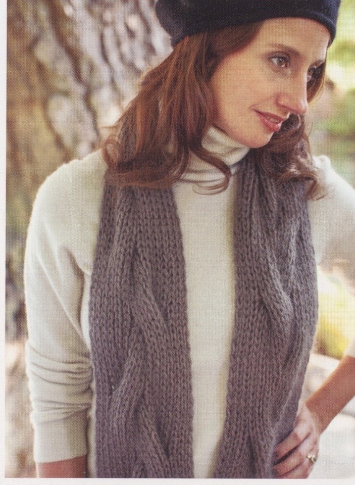 Churchmouse Classics Knitting Pattern - Reversible Cable Neck Wrap ...