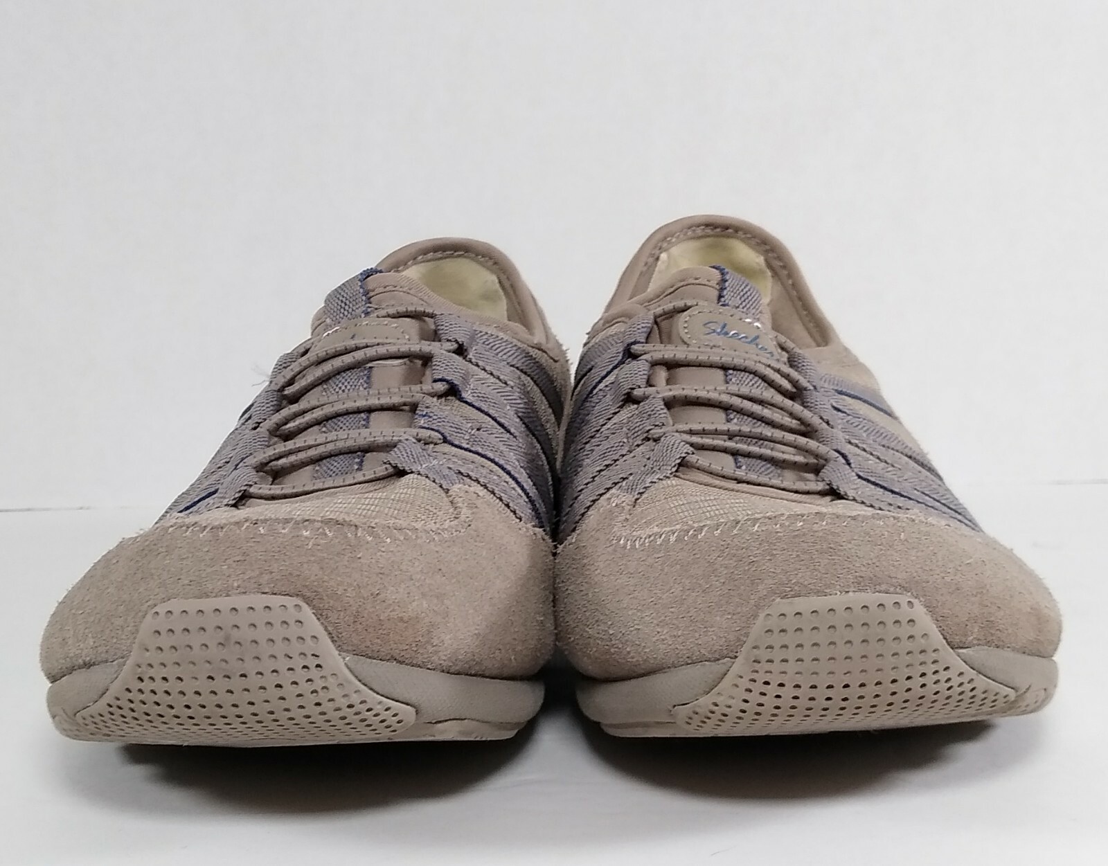 Skechers Relaxed Fit Women's Size 7.5 Conversations - Holding Aces ...