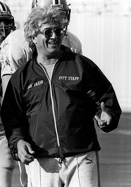 Football Foge Fazio Of The University Of Pittsburgh Smiles 1980 OLD ...