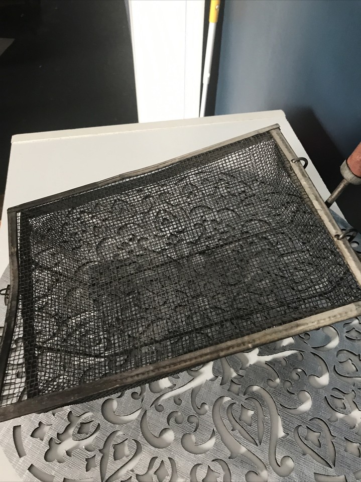 Vintage POPCORN POPPER Open Camp Fire Wire Mesh With Wood Handle ...