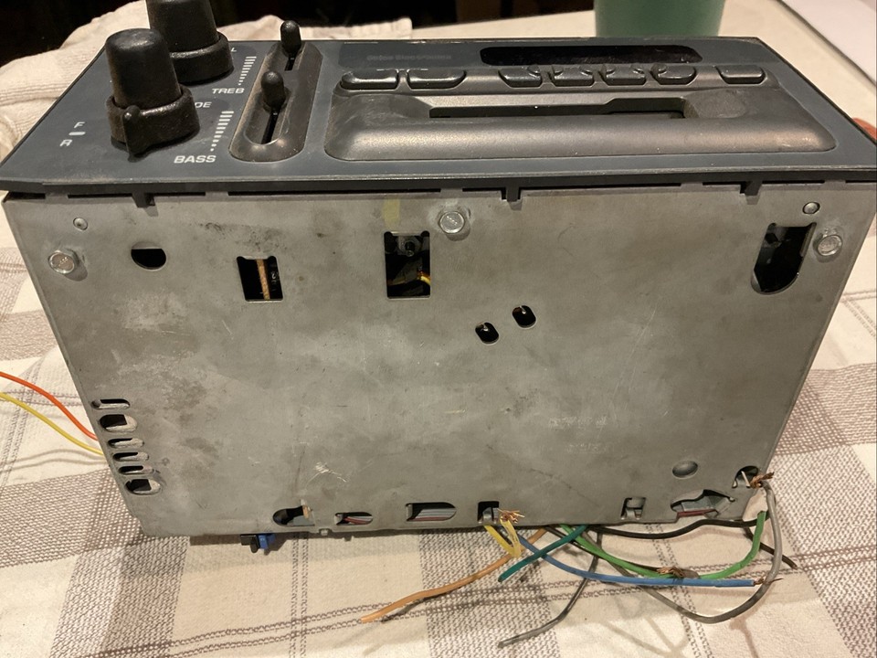 95-00 GM Chevy Silverado Sierra AC Delco Radio Cassette 16194545 ...