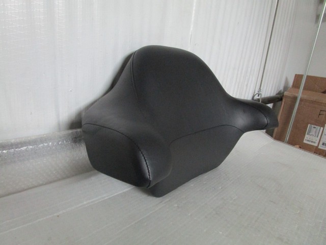 Harley Davidson 52300312 King Tour Pak Backrest Pad Smooth for sale ...