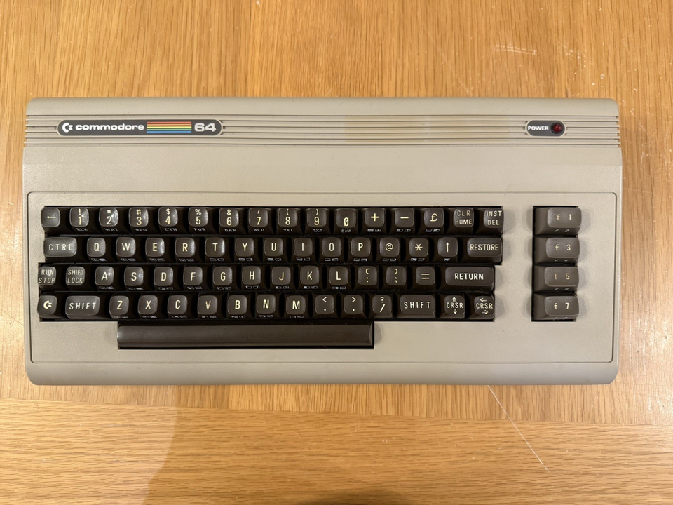 Commodore 64 Breadbin Computer + Kung Fu Flash 2 + Power + Zip Stick ...