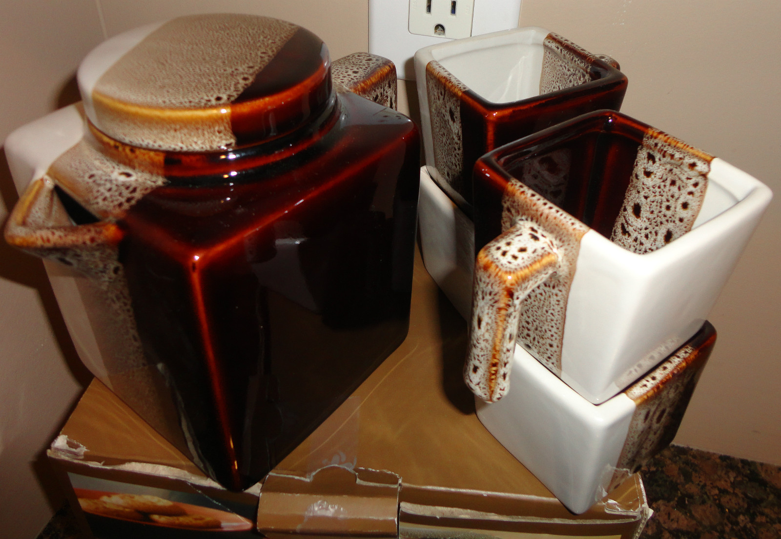 PIER 1 IMPORTS TRI COLOR SQUARE TEA / COFFEE SET TEA POT 4 CUPS NEW IN ...