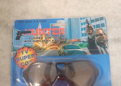 HUNTER TV SUPER COP RACK TOYS 1984 LARGO SEALED TV SHOW BADGE, GUN ...
