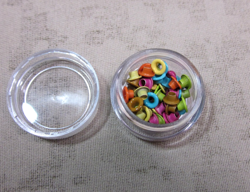 Provo Craft Silent Setter 8-Piece Scrapbooking Tool Set W/ Eyeletz in ...