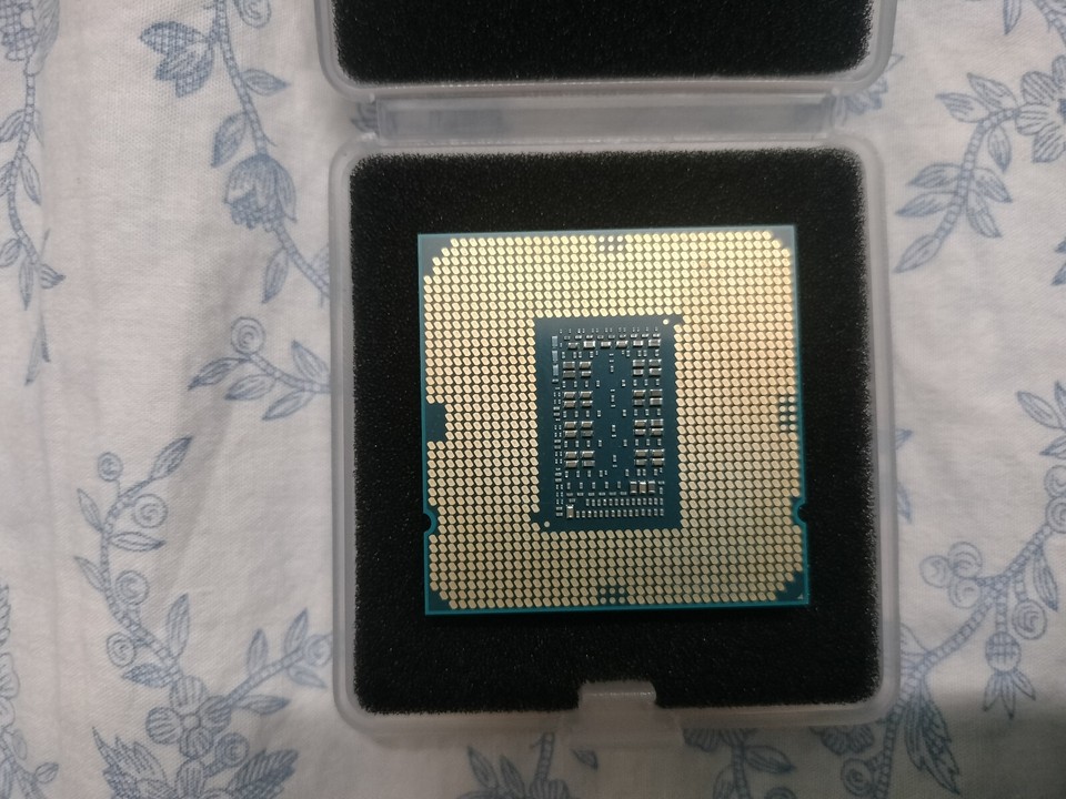 Intel Core i5-11400F Processor (4.4 GHz, 6 Cores, Socket FCLGA1200 ...
