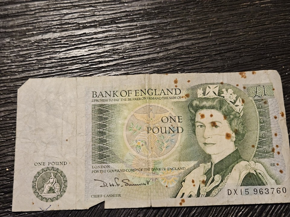 Bank of England - One Pound BANK NOTE - Queen Elizabeth II - Sir Isaac ...