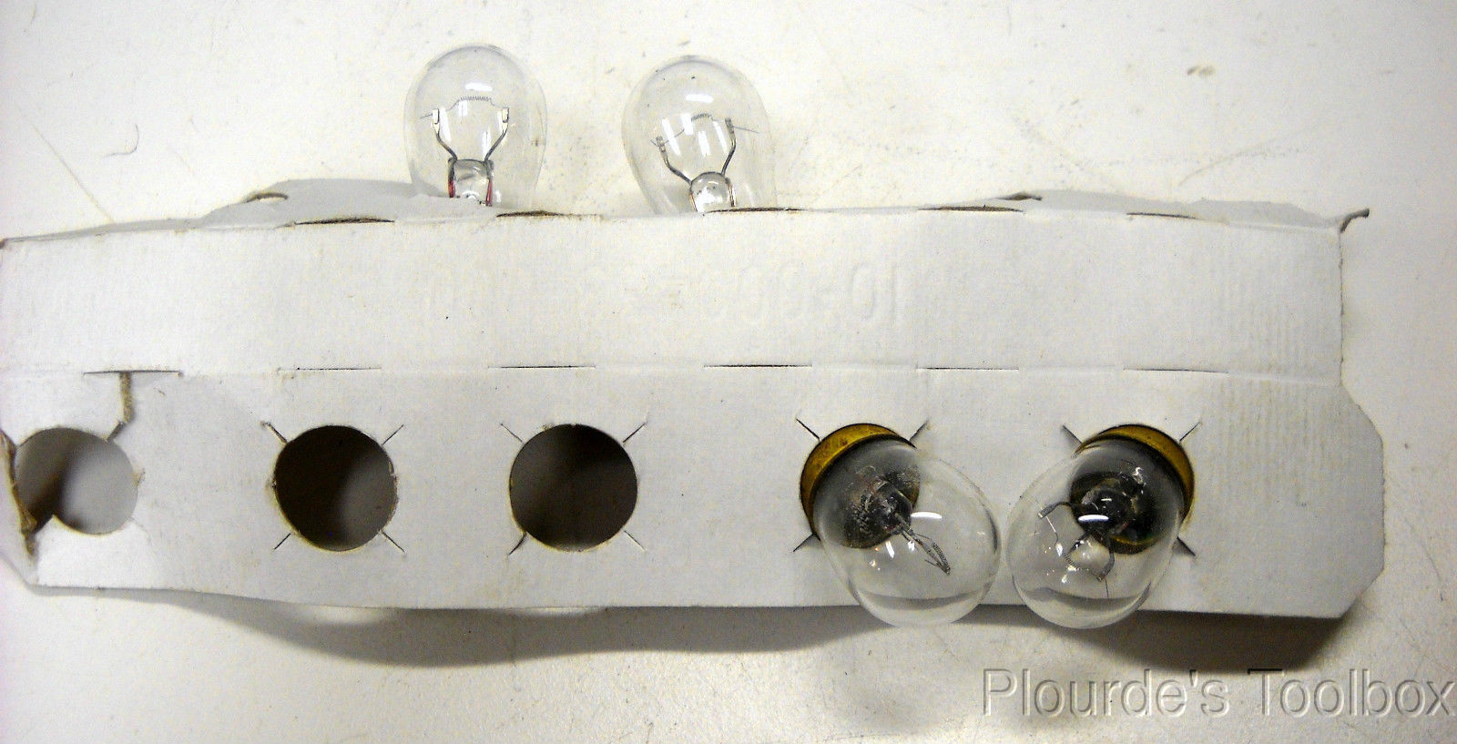 Lot of (4) Wagner Lighting 7V 210W T210 Automotive Miniature Lamps ...