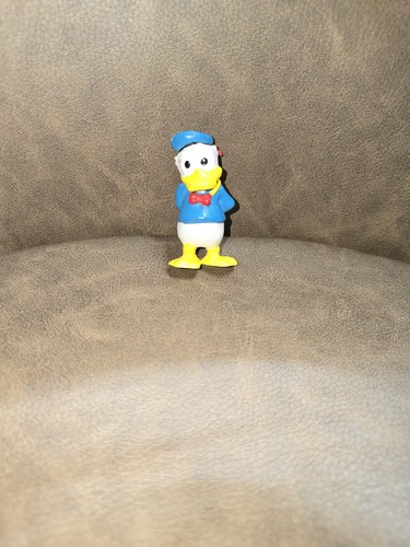 Vintage Walt Disney Productions Pvc Figure Bashful Donald Duck 2” Free ...