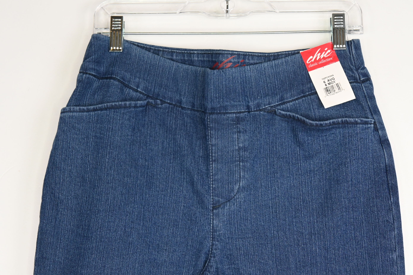 Women's Chic Classic Collection Easy-Fit Elastic Waist Pull-on Capri ...