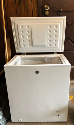 GE deep freezer chest FCM5SKAWW 5.0 Cu. Ft. great condition, local ...