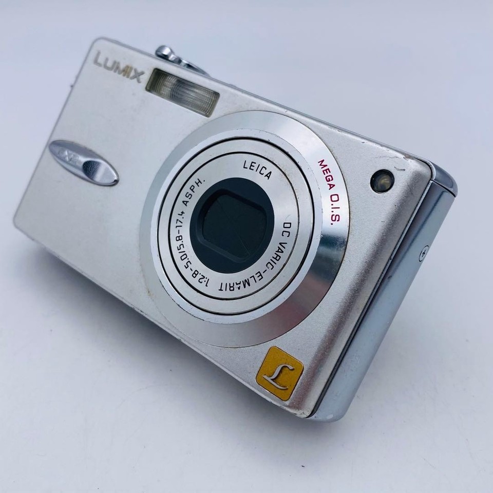 Panasonic LUMIX DMC-FX2 Compact Digital Camera Tested Excellent ...