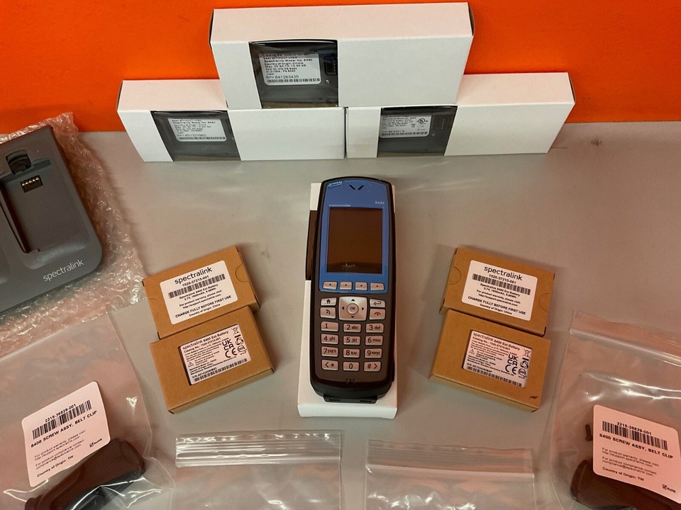 Spectralink 8440 Quad Kit (4) 8440 Wifi/SIP, (4) OEM Batts, (1) Quad ...