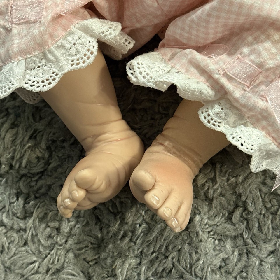 Reborn Baby GIRL Doll Sheila Michaels 2004 brown hair newborn chest ...